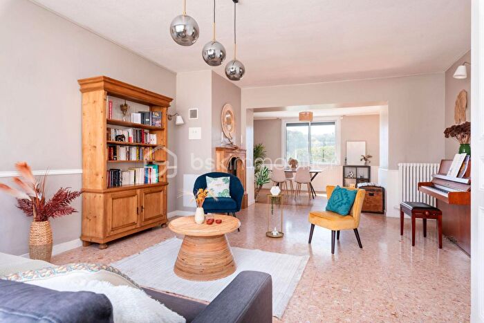 Maison à vendre - Dagneux - 6 pièces - 4 chambres