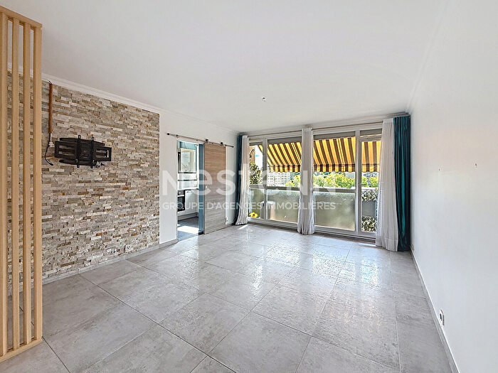 Bron, Le Terraillon : Appartement 4 pièces à vendre