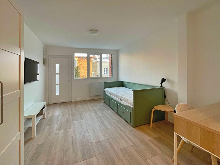 Appartement à louer - Saint-Maur-des-Fossés, Adamville - 1 pièce