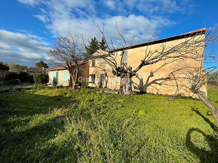 Maison à vendre - Carpentras, Ouest - 4 pièces - 2 chambres