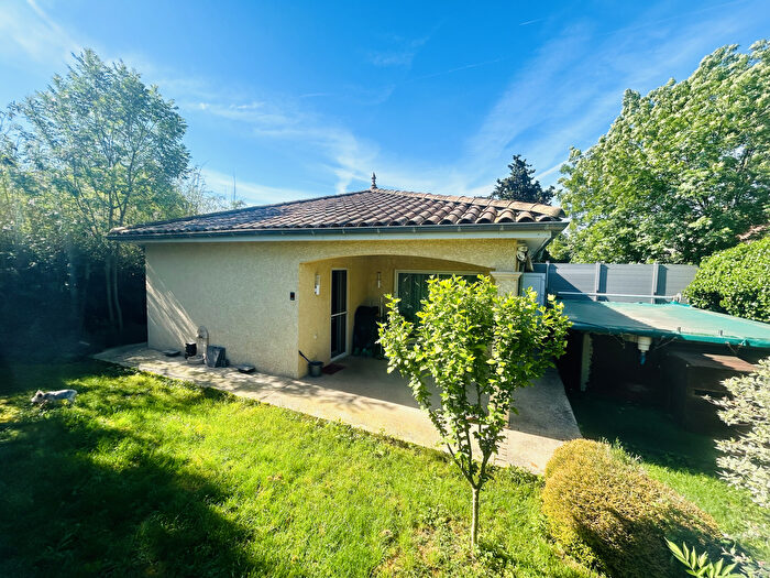 Maisons à vendre et appartements à louer - 1