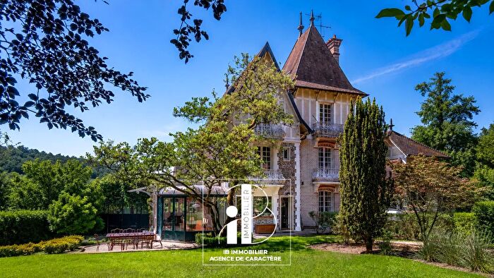 Maison 14 pièces à Fontainebleau, Pleus, à vendre