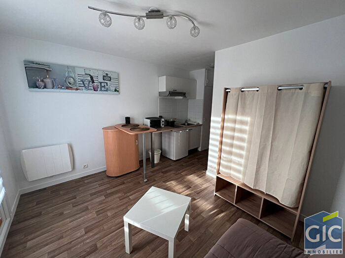 Appartement à louer - Caen, Grâce de Dieu - 1 pièce