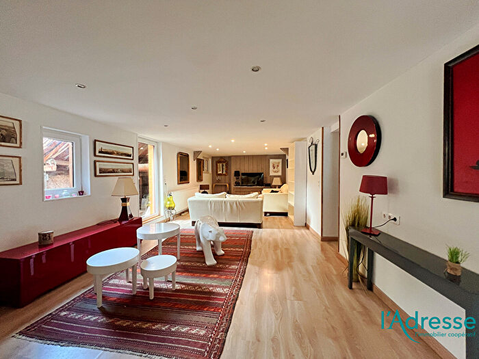 Maison à louer - Niedermorschwihr - 6 pièces - 4 chambres