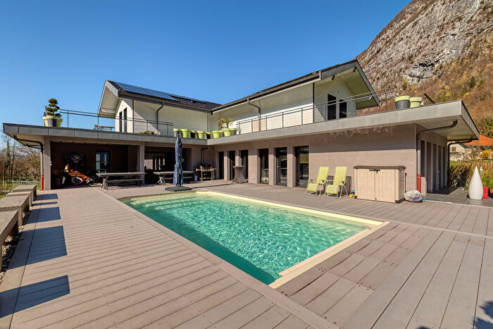 Maison à vendre - Dingy-Saint-Clair - 7 pièces - 5 chambres