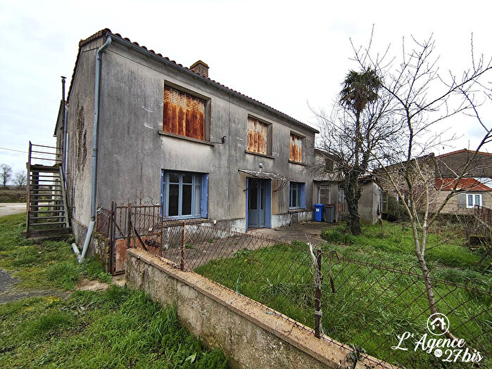 Maison à vendre - Vouillé - 7 pièces - 4 chambres