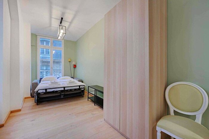 Appartement à louer - Saint Merri, Paris ème arrondissement - 1 pièce