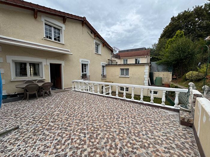 Maison à vendre - Viroflay, Rive Droite, Gare - 7 pièces - 5 chambres