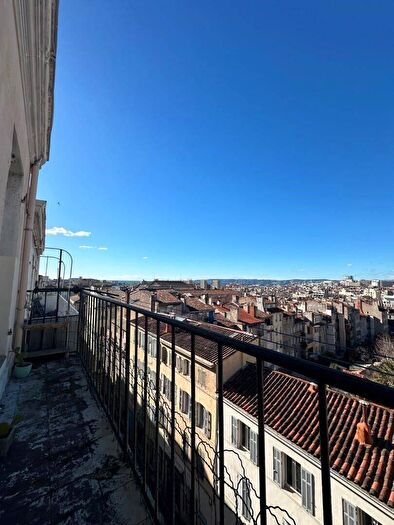 Appartement 2 pièces à Thiers, Marseille er arrondissement, à louer