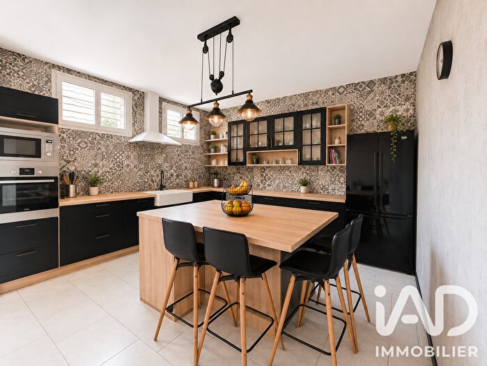Maison 10 pièces à vendre - Bézu-Saint-Germain