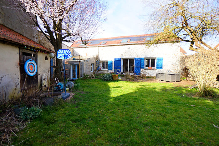 Maison à vendre - Mézières-sur-Seine - 6 pièces - 4 chambres