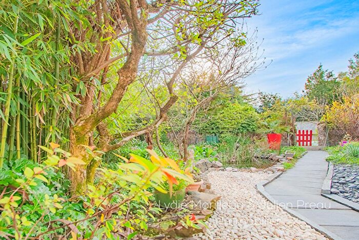 Maison à vendre - Rezé, Hôtel de Ville - 5 pièces - 4 chambres