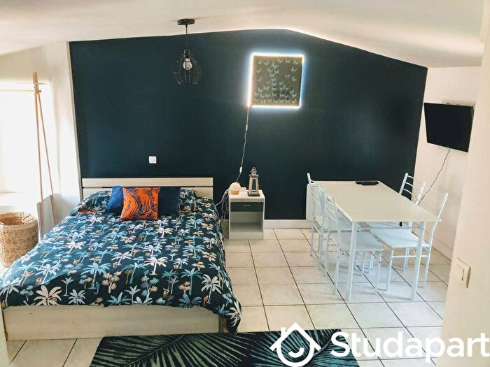 Saint Ausone-Saint Martin-Saint Gelais, Angoulême : Appartement 1 pièce à louer