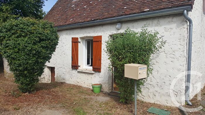 Saint-Jean-d'Assé : Maison 3 pièces à louer