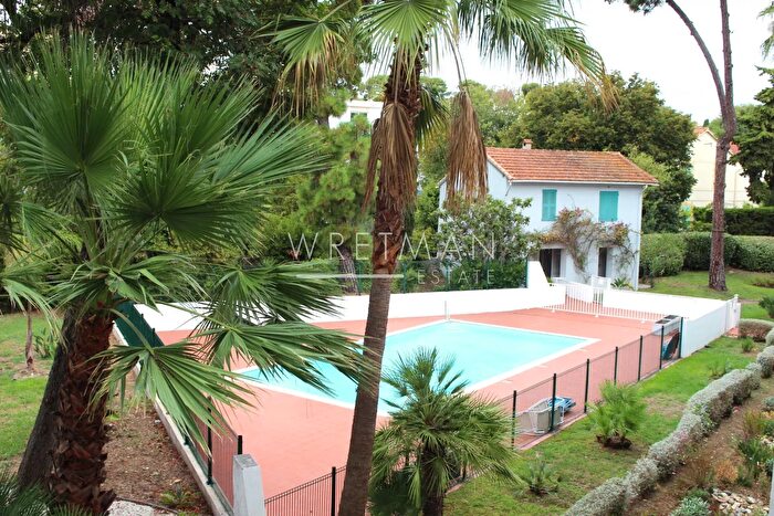 Appartement à vendre - Antibes, Juan-les-Pins, Le Cap - 2 pièces - 1 chambre