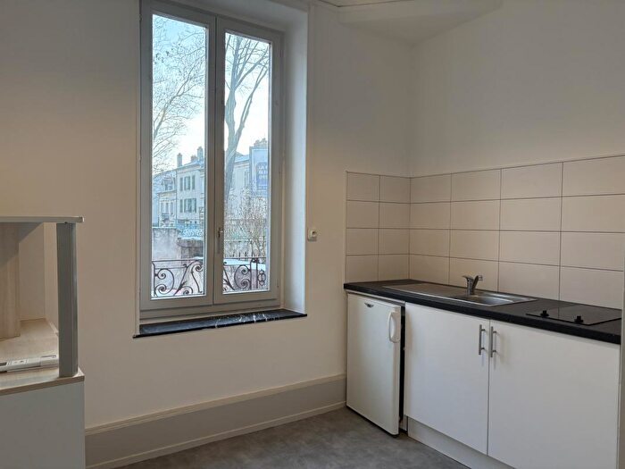 Appartement à louer - Nancy, Poincaré, Foch, Anatole France, Croix de Bourgogne - 1 pièce - 1 chambre