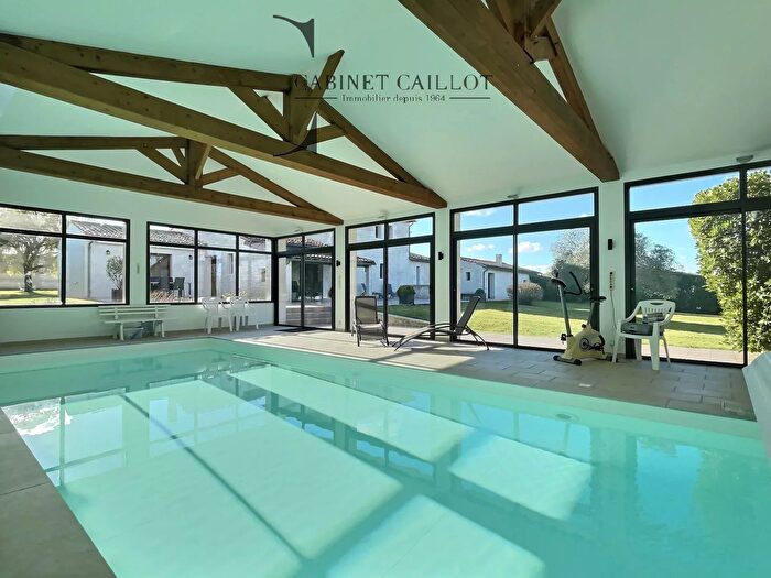 Maison à vendre - Chermignac - 7 pièces - 3 chambres