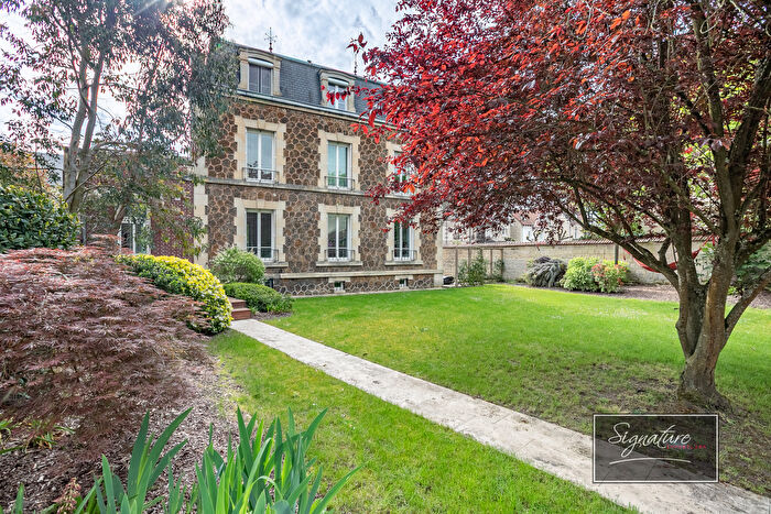 Maison à vendre - Chantilly - 10 pièces - 6 chambres