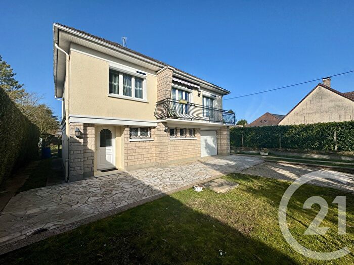 Maison 6 pièces à vendre à Saint-Arnoult-en-Yvelines