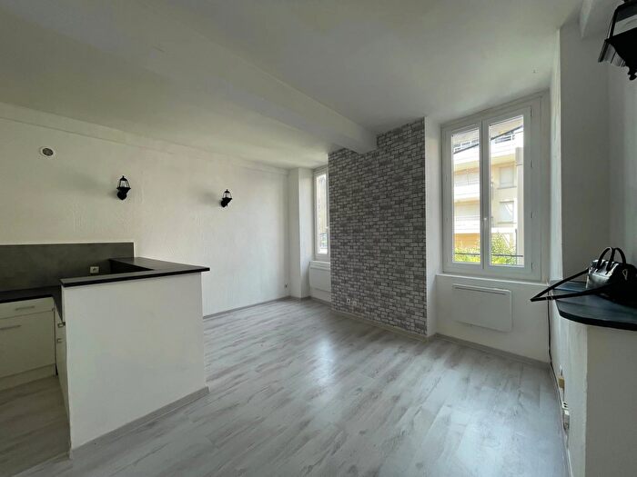 Appartement à vendre - Montélimar, Centre-ville - 3 pièces - 1 chambre