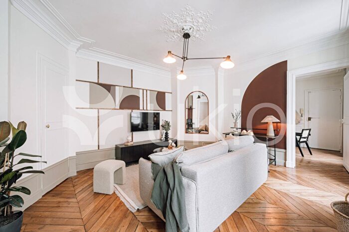 Appartement à louer - Saint Thomas dAquin, Paris ème arrondissement - 2 pièces - 1 chambre