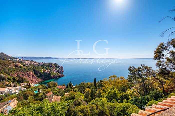 Maison à vendre - Théoule-sur-Mer - 10 pièces - 7 chambres