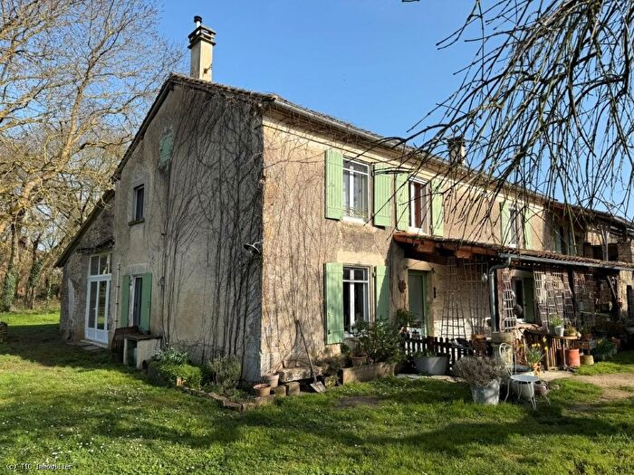 Maison 5 pièces à vendre - Villefagnan
