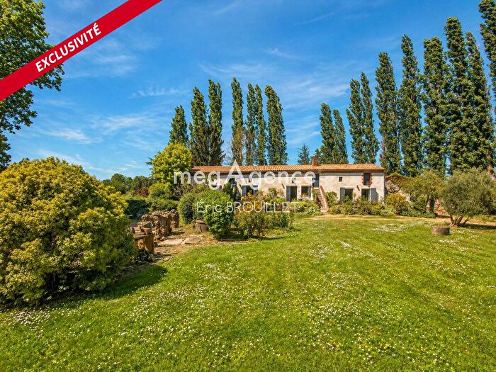 Maison à vendre - Saint-Florent-le-Vieil - 7 pièces - 4 chambres