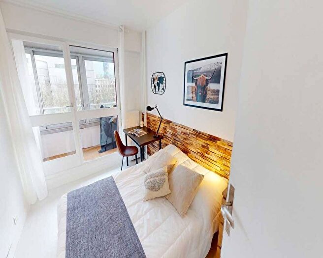 Appartement à louer - Parc-La Boule- Champs Pierreux, Nanterre - 4 pièces - 5 chambres