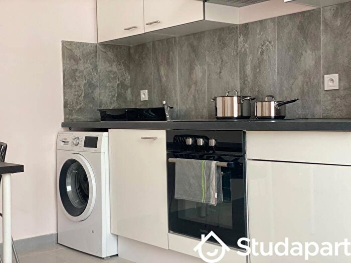 Appartement à louer - Arènes, Nîmes - 2 pièces