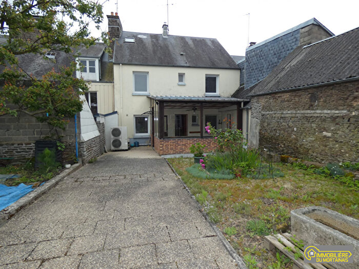 Saint-Hilaire-du-Harcouët : Maison 6 pièces à vendre