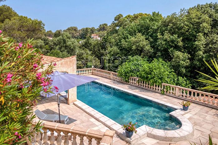 Maison à vendre - Fréjus, La Tour de Mare - 8 pièces