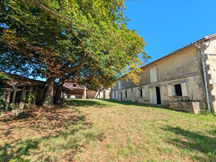 Maison à vendre - Louzac-Saint-André - 4 pièces