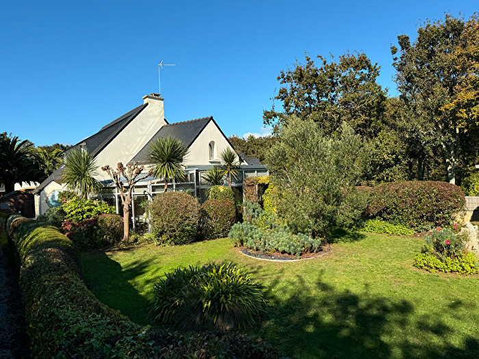 Maison à vendre - Névez - 9 pièces - 4 chambres