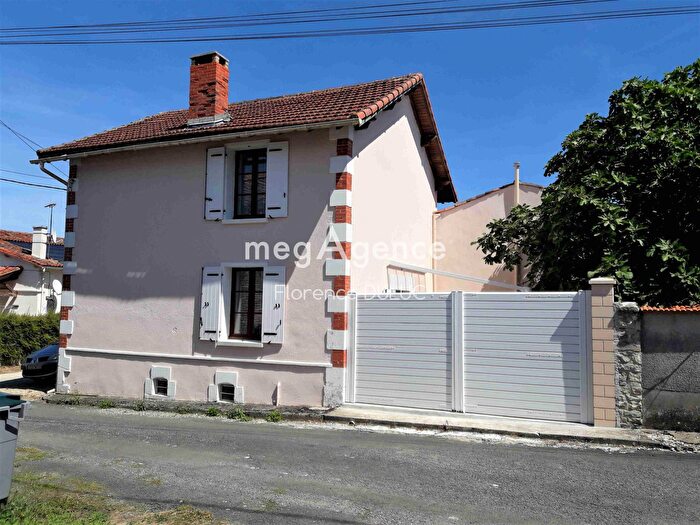 Maison à vendre - Vinax - 3 pièces - 2 chambres
