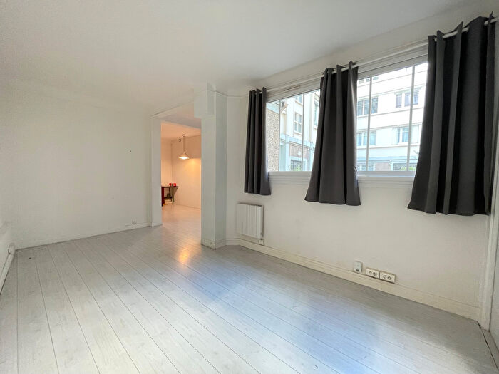 Appartement à vendre - Paris e , Jules Joffrin - 2 pièces - 1 chambre