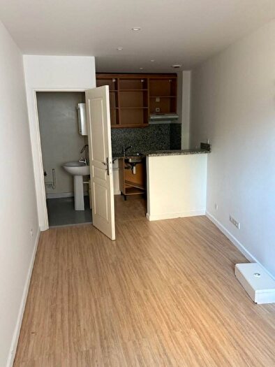 Appartement à louer - Parc-Village Nord-Sud Louveries, Maurepas - 1 pièce