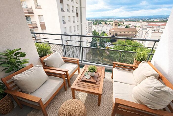 Appartement à vendre - Vénissieux, Georges Levy, Ernest Renan, Moulin à vent - 3 pièces - 2 chambres