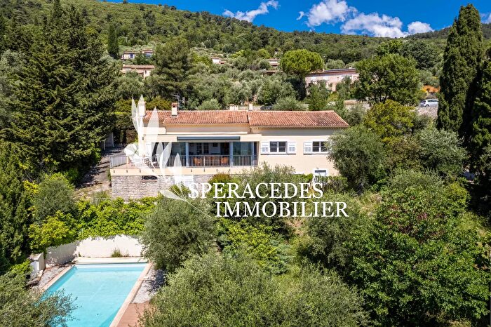 Maison à vendre - Le Tignet - 6 pièces - 5 chambres