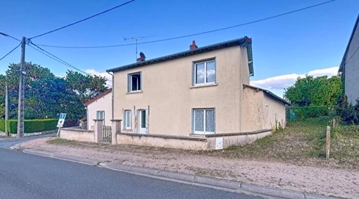 Maison à vendre - Doyet - 6 pièces - 4 chambres