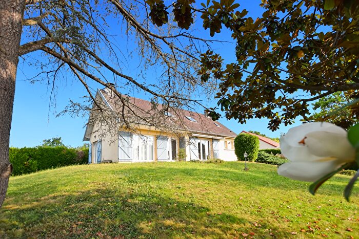 Farges-lès-Chalon : Maison 6 pièces à vendre