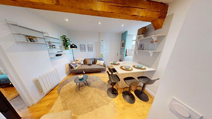 Appartement à louer - Montchat, Lyon ème arrondissement - 4 pièces - 3 chambres