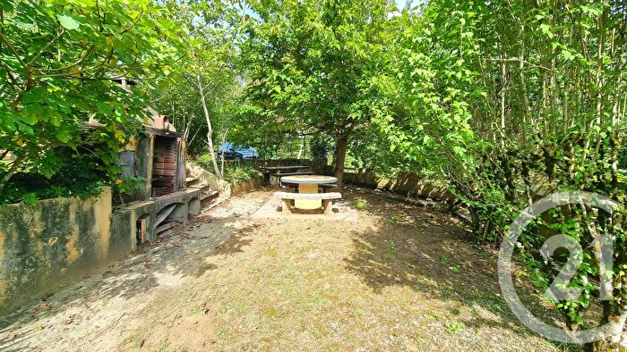 Maison à vendre - Vitrac - 8 pièces - 4 chambres