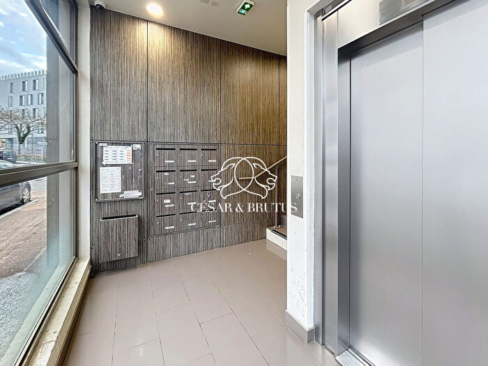 Appartement à vendre - Lyon e , Laënnec, Mermoz - 4 pièces - 3 chambres