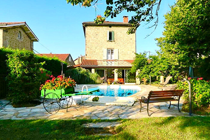 Maison à vendre - Soucieu-en-Jarrest - 9 pièces - 7 chambres