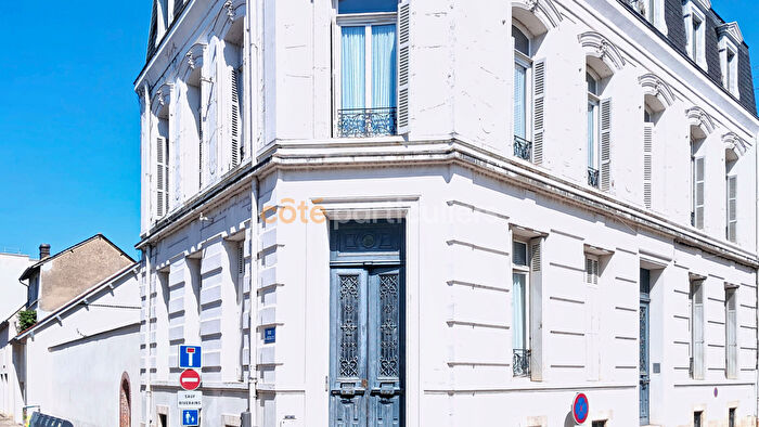 Appartement à vendre - Montargis, Centre-ville - 5 pièces - 2 chambres