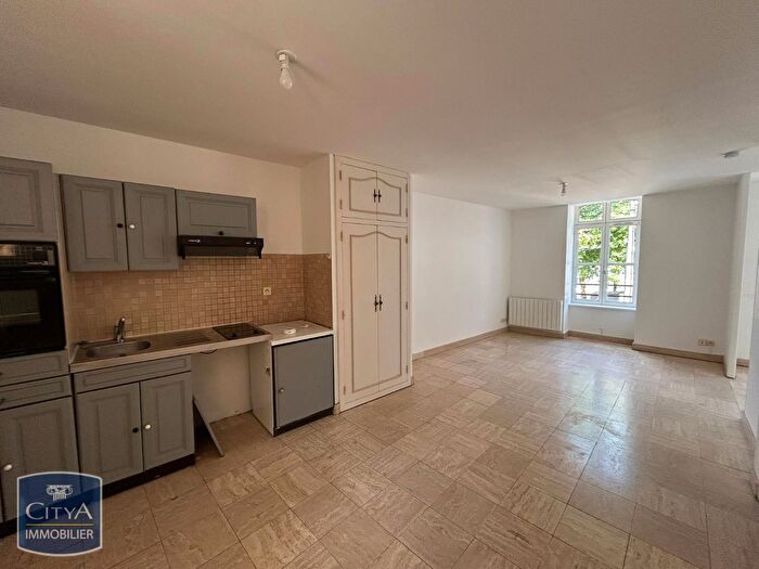 Laval, Hilard : Appartement 2 pièces à louer