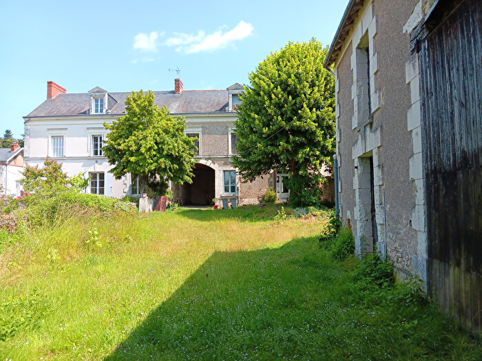 Maison à vendre - Thésée - 7 pièces - 4 chambres