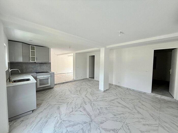 Maxime Vedy, Paray-Vieille-Poste : Appartement 3 pièces à louer