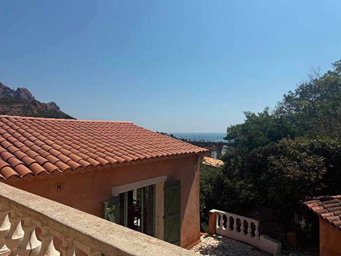 Saint-Raphaël, Veyssières : Appartement 4 pièces à vendre